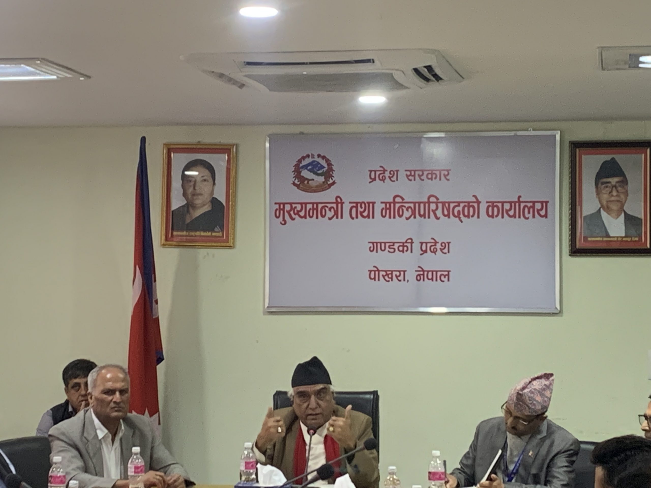 बिमाको पहुँच बढाउन सरकारी सेवासँग आबद्ध गरिने ! - NepalKhoj